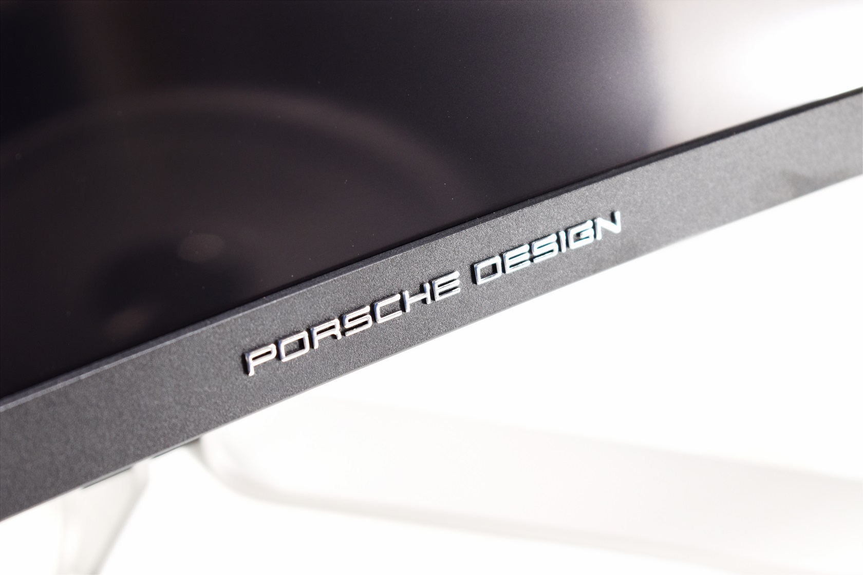 AOC AGON PRO PD49 Porsche Design QD-OLED Gaming Monitor Review