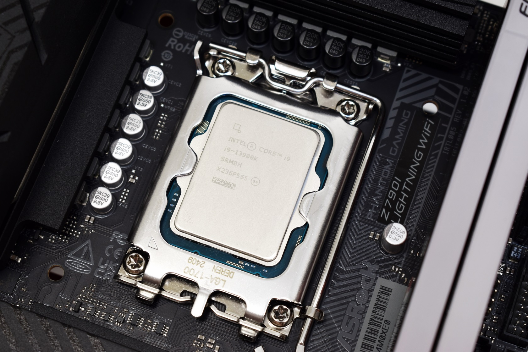 ASRock Phantom Gaming Z790I Lightning WiFi Motherboard Review