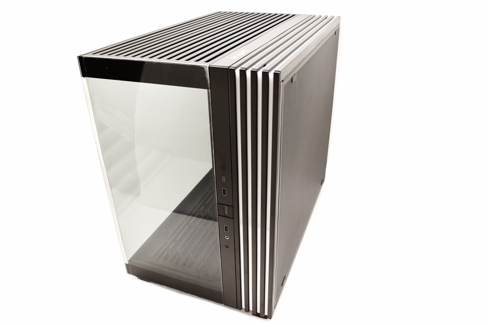 be quiet! Light Base 900 FX Full Tower Review
