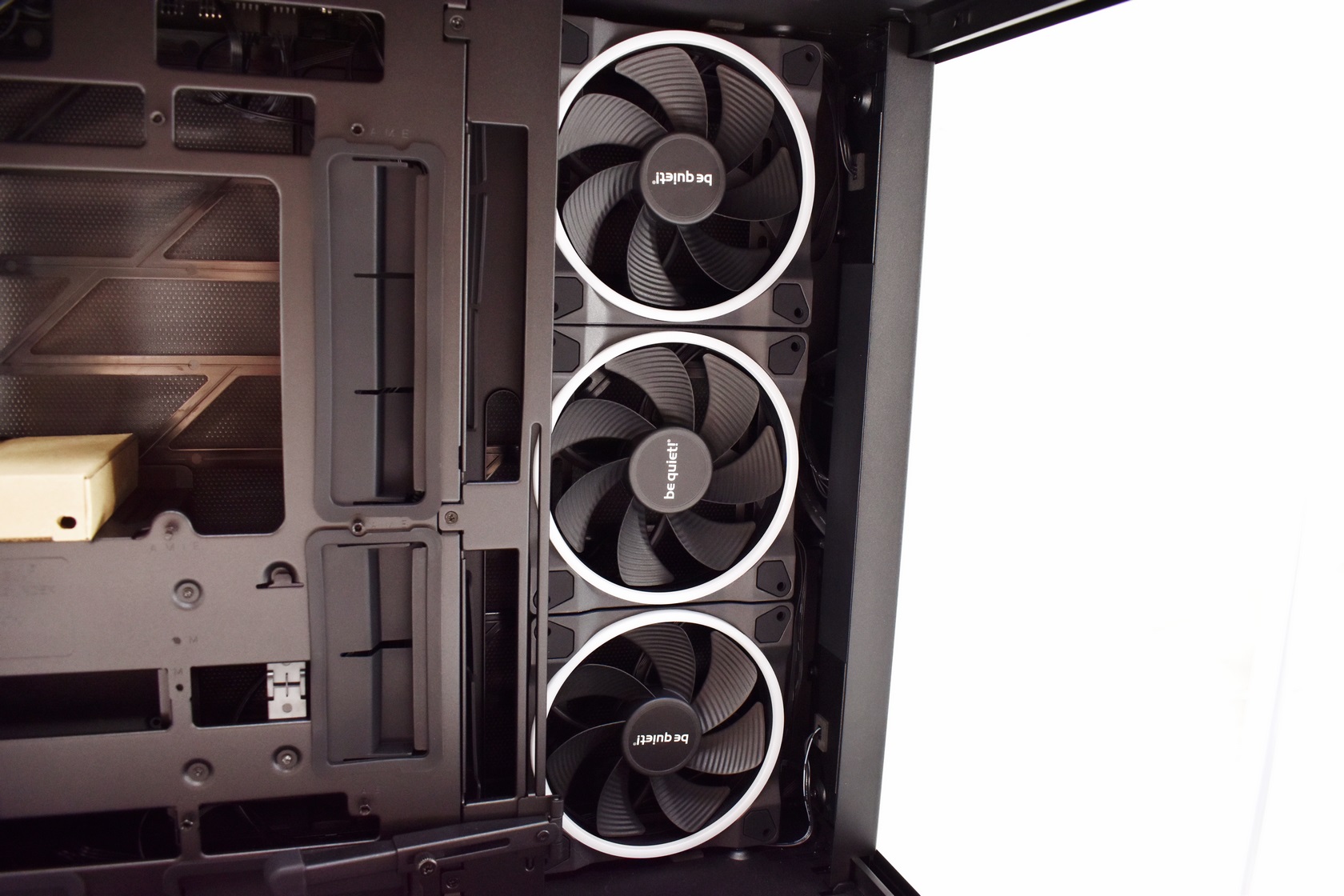 be quiet! Light Base 900 FX Full Tower Review