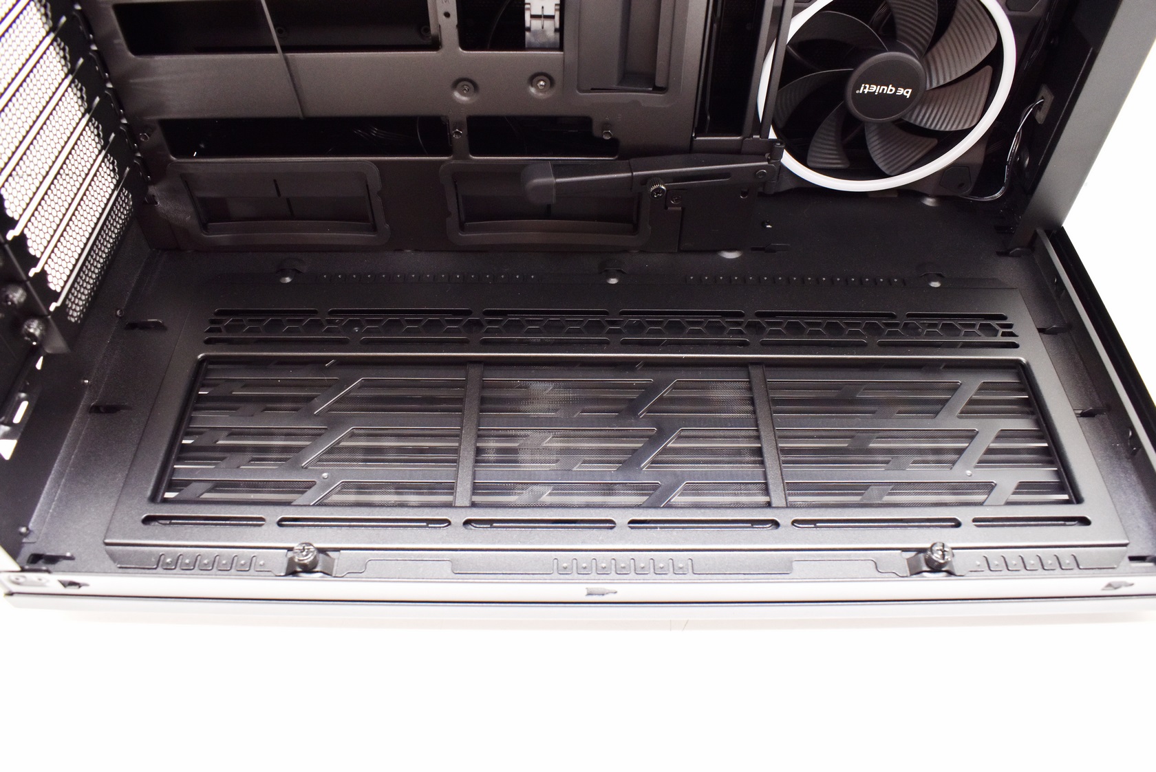 be quiet! Light Base 900 FX Full Tower Review