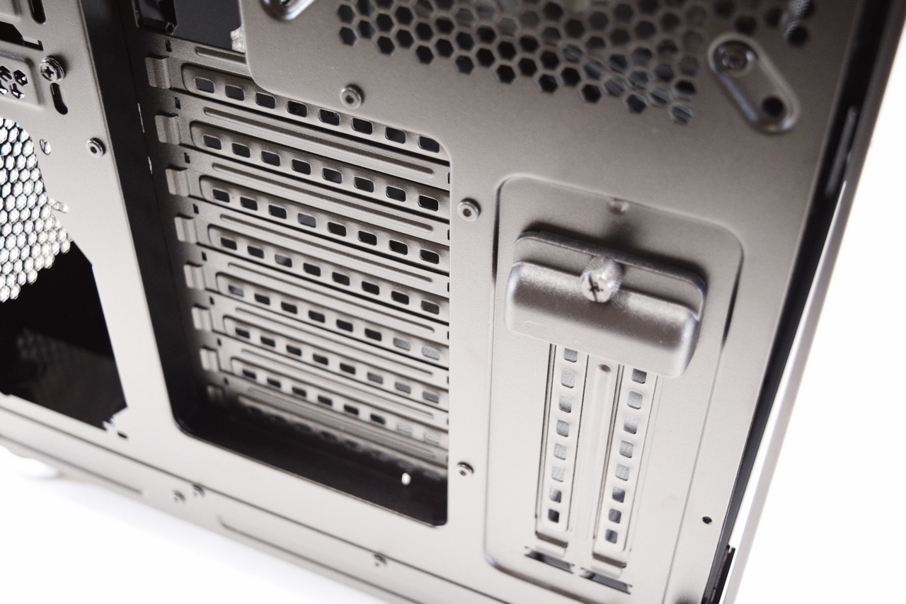CORSAIR CRYSTAL 680X RGB ATX Smart Case Review