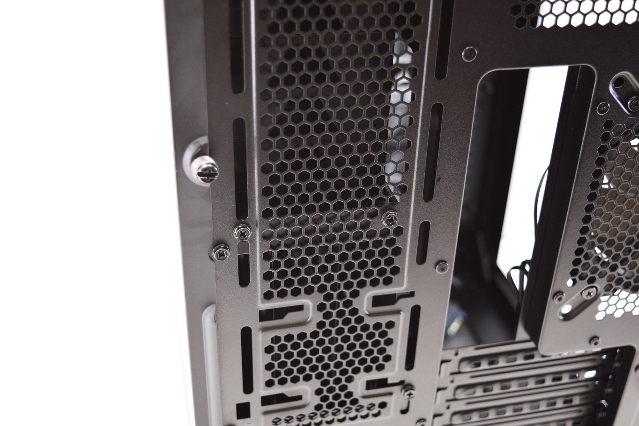 CORSAIR CRYSTAL 680X RGB ATX Smart Case Review