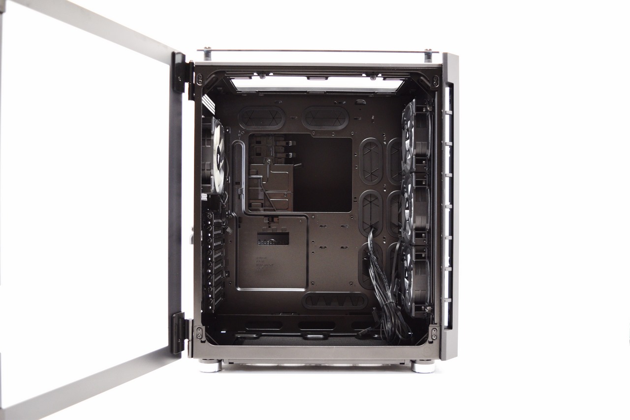 CORSAIR CRYSTAL 680X RGB ATX Smart Case Review