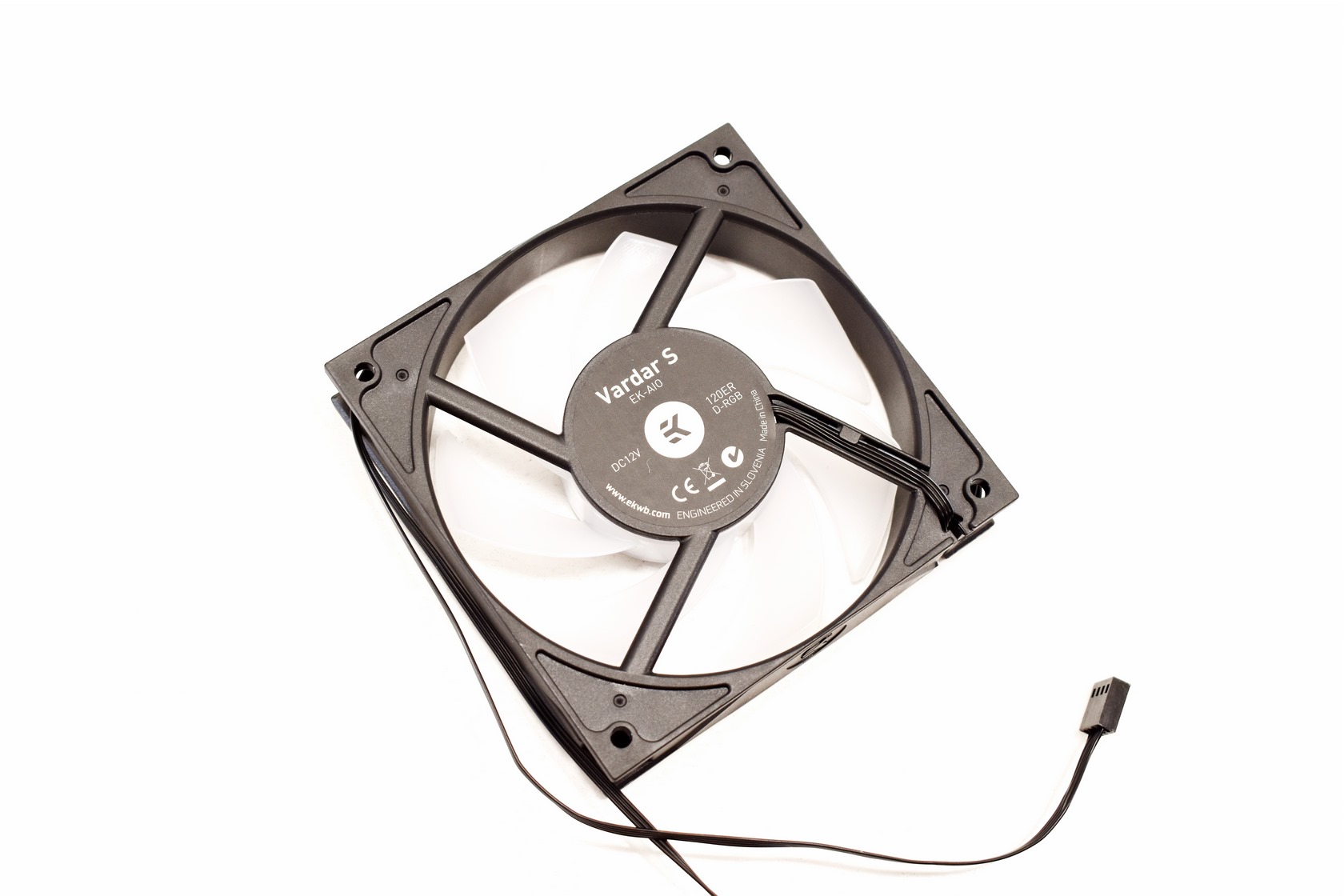EK Water Blocks EK AIO Elite 360 D-RGB AIO Liquid Cooling System Review