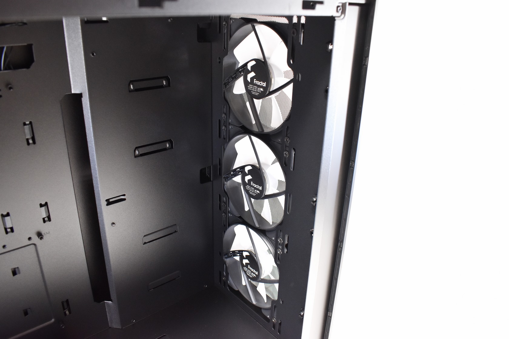 Fractal Design Pop XL Air Mid-Tower Review