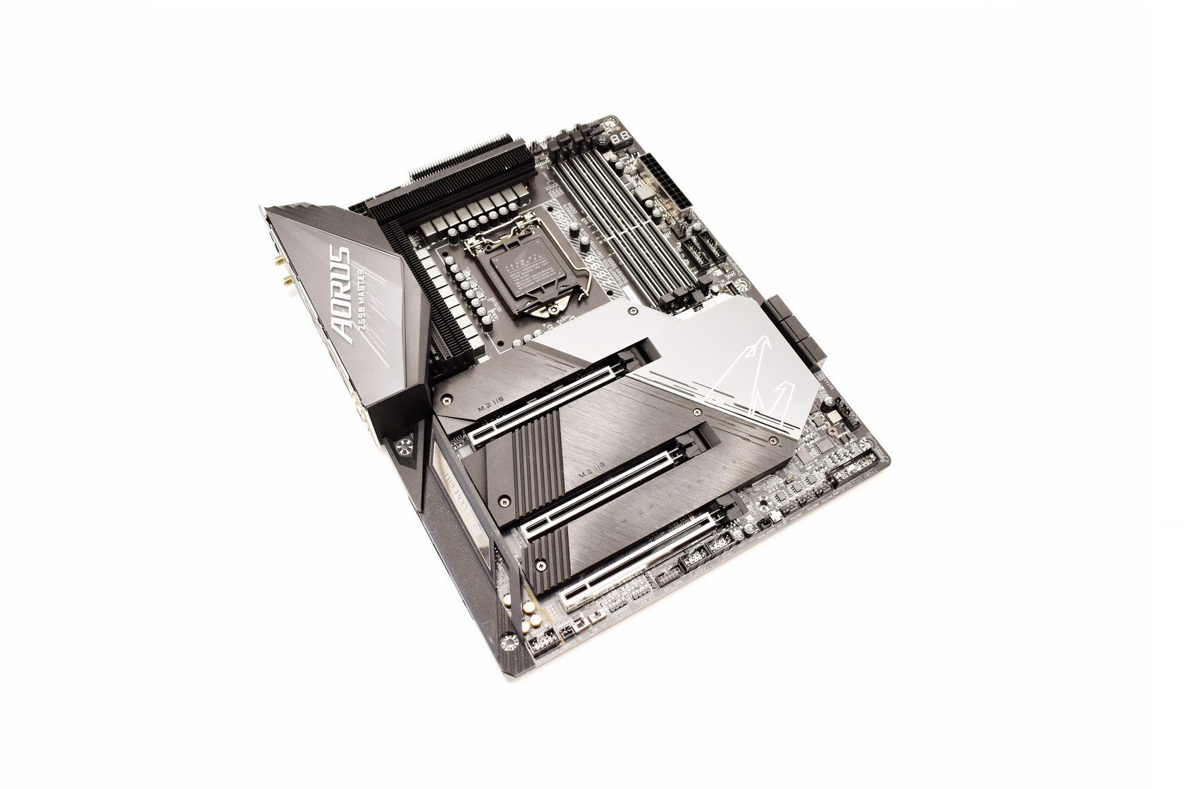 GIGABYTE Z590 Aorus Master Motherboard Review