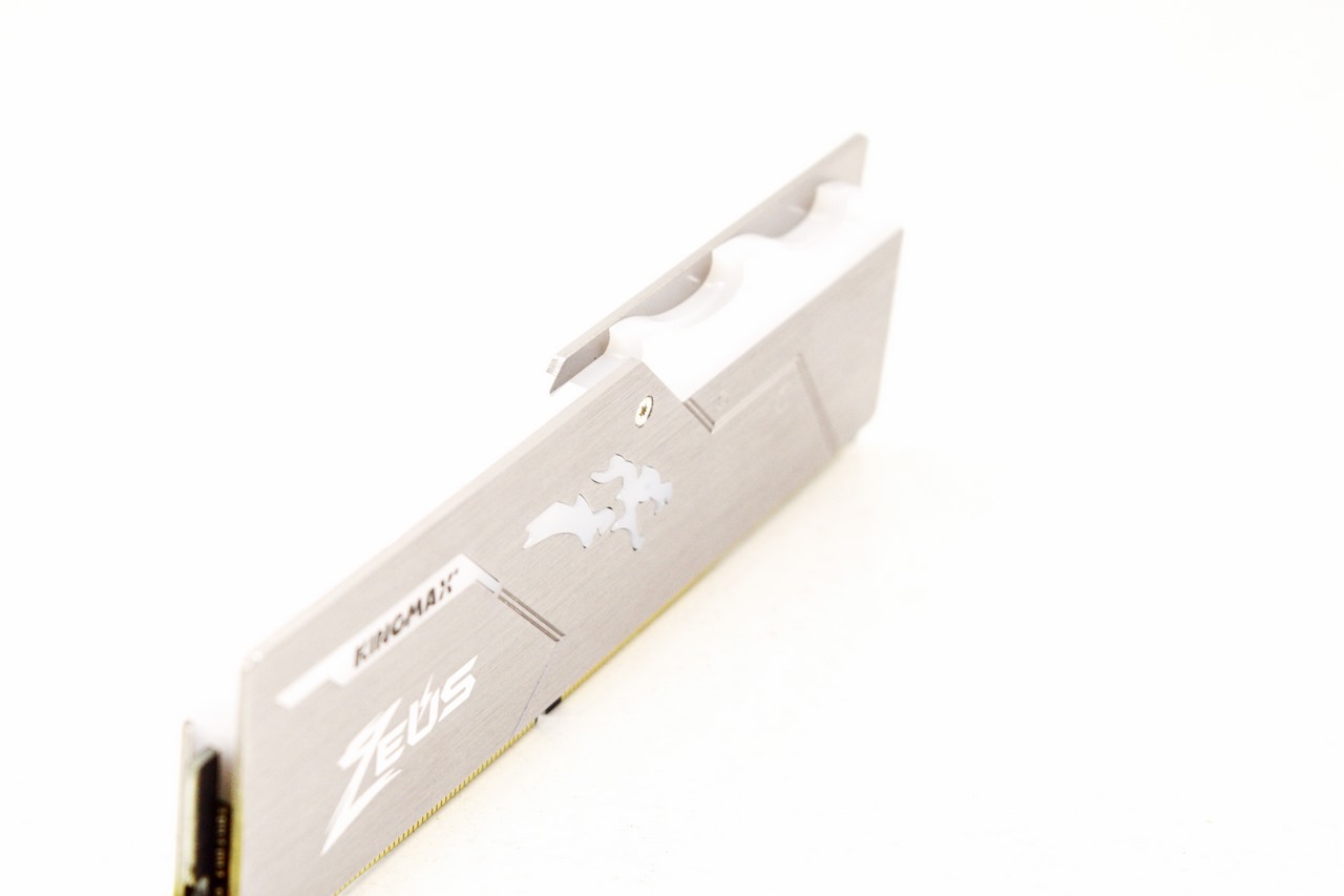Kingmax Zeus Dragon DDR4 RGB 32GB 3000MHZ CL16 Quad-Channel Kit Review