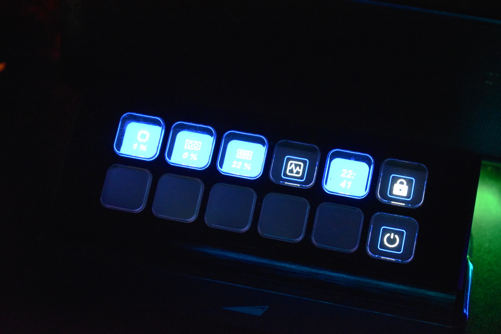 MOUNTAIN EVEREST 60 Compact RGB Gaming Keyboard With Numpad ...
