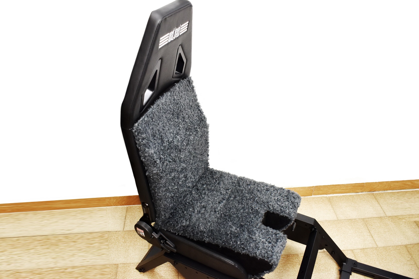 Next Level Racing Flight Simulator Boeing Commercial Edition Cockpit Review